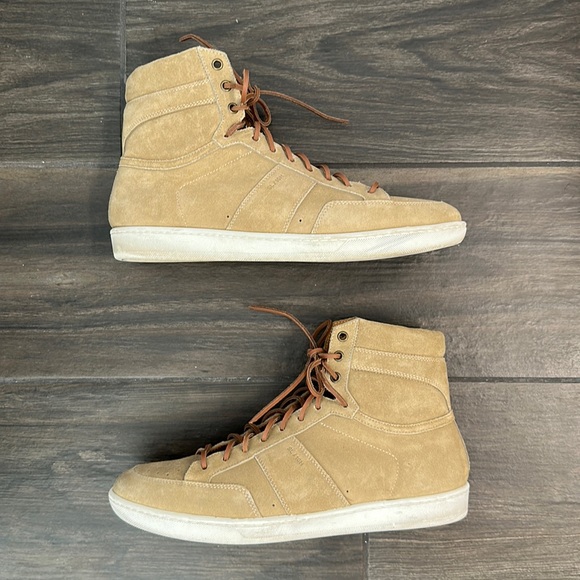 Yves Saint Laurent | Shoes | Yves Saint Laurent Suede Soho Desert Size ...